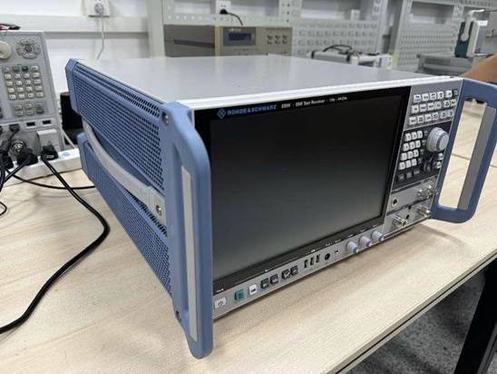 EMI接收机设备简介-电子科学与工程学院